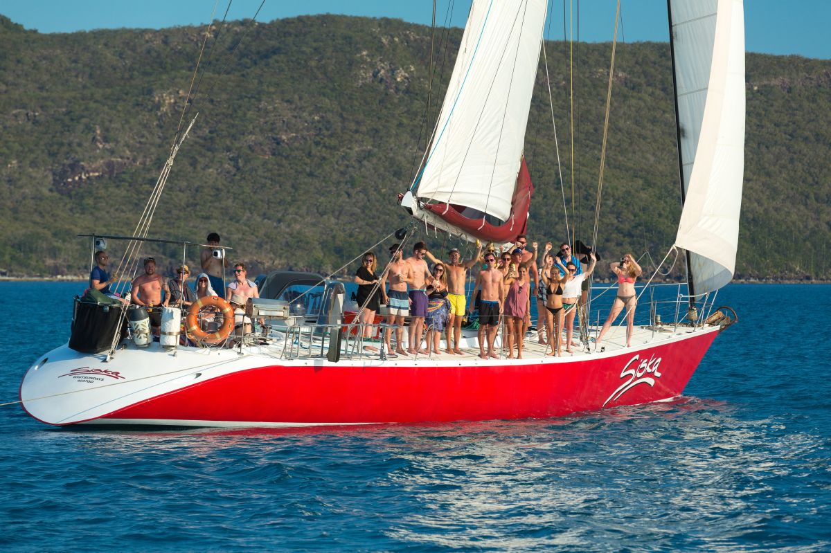 Siska 2 day 1 night overnight sailing experience in the Whitsundays ...