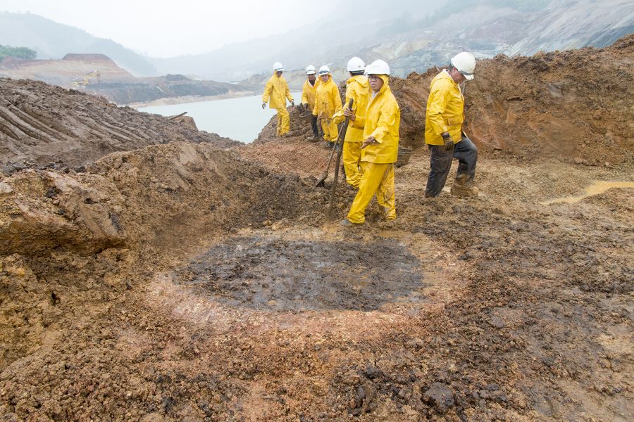 Archaeometallurgy, Environment, and Landscape in Upland Laos: Its ...