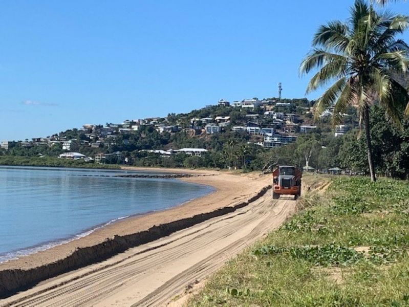 Rowes Bay beach sand replenishment underway | Port of Townsville