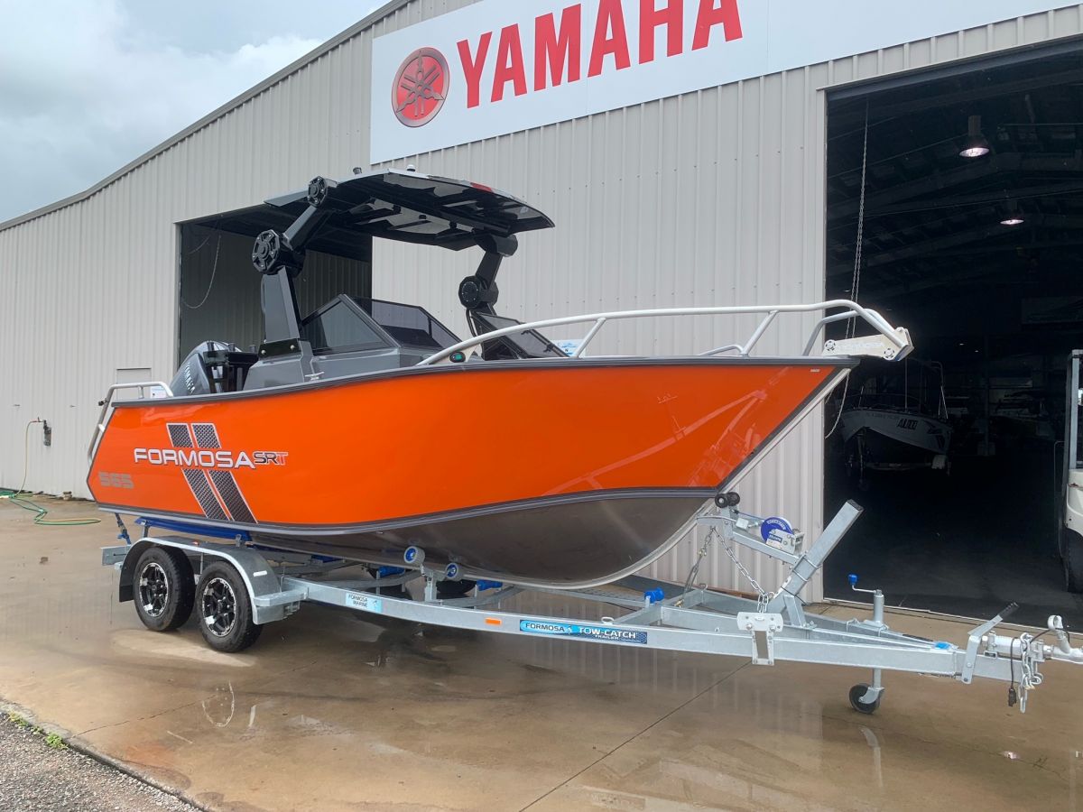 Formosa 565 SRT Bow Rider - Orange - Yamaha F150hp - Townsville Marine ...