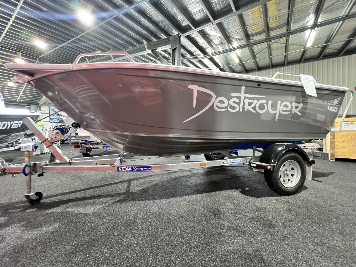 Flagship 450 Destroyer Side Console - Yamaha F60LB - Grey - Townsville ...