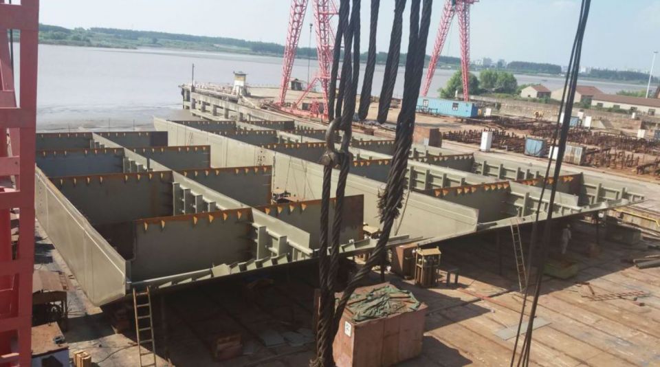 Pacific Marine Group | PMG's New Barges