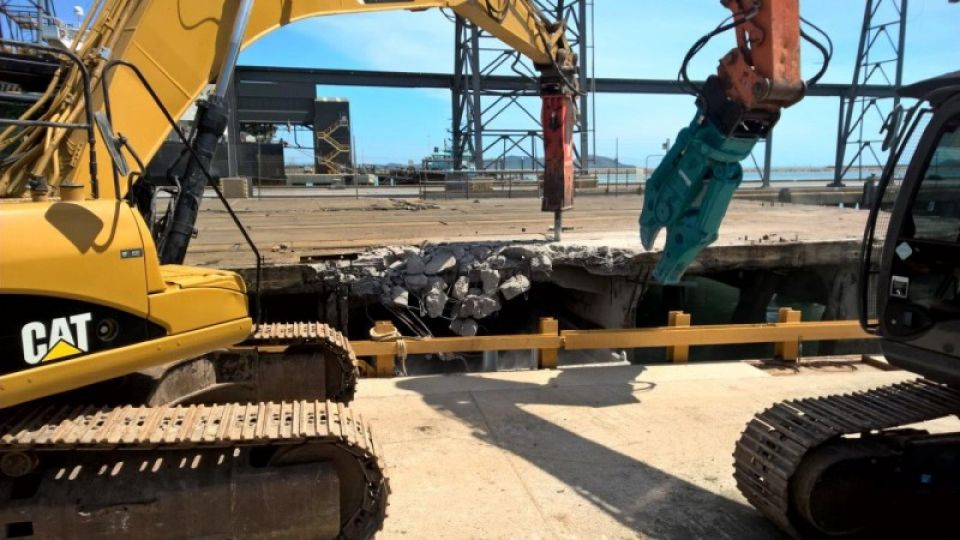 Pacific Marine Group | Port of Townsville Berth 6 and 7 Demolition