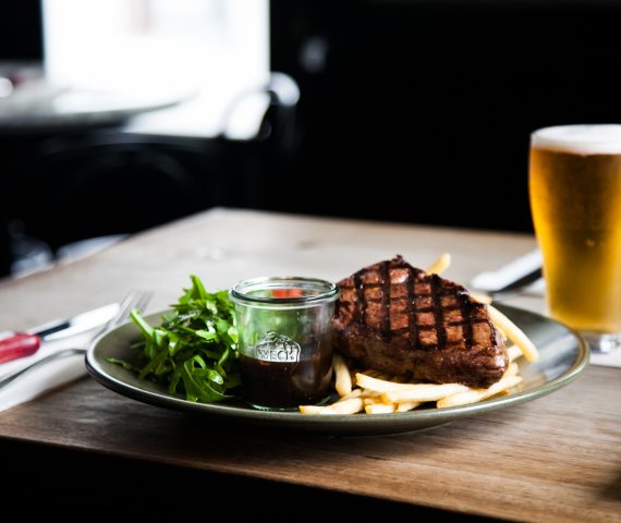 The Royal Hotel - Paddington Pub with rooftop views over Sydney's CBD