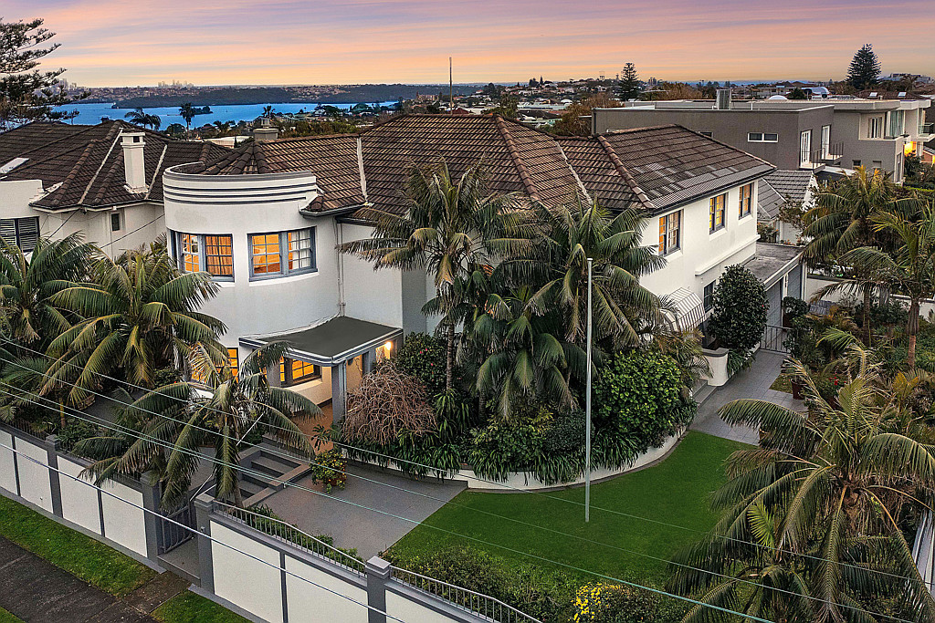 Cae Thomas - The Rubinstein Group