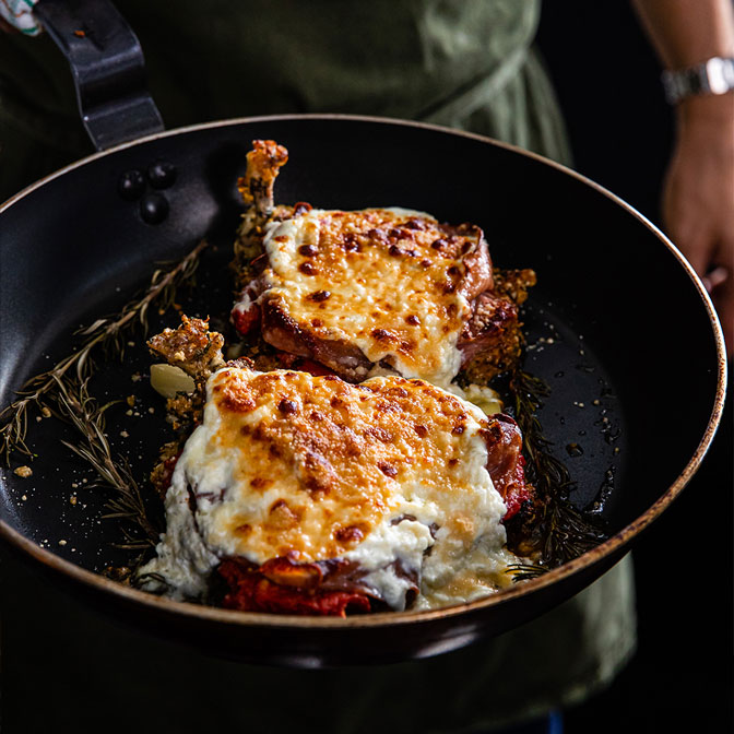 Easy Totti's Styled Chicken Parmigiana Recipe | Meritales