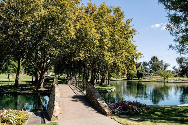 Rymill Park / Murlawirrapurka Lake (Park 14) - Adelaide Park Lands Trail