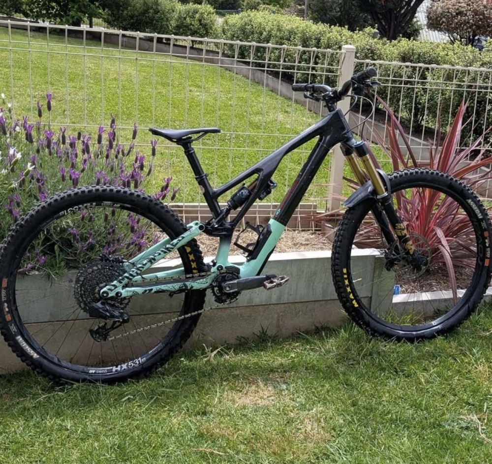 Stolen Bike - Specialized Stumpjumper Evo Expert - Vault Protected