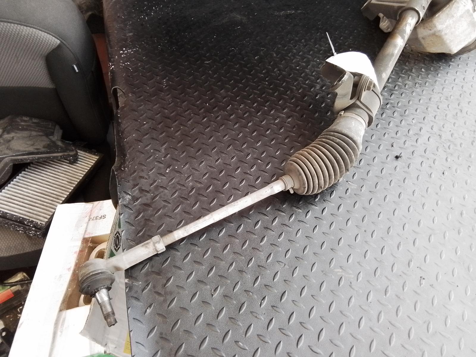 Steering Box/Rack Swift Suzuki 2005