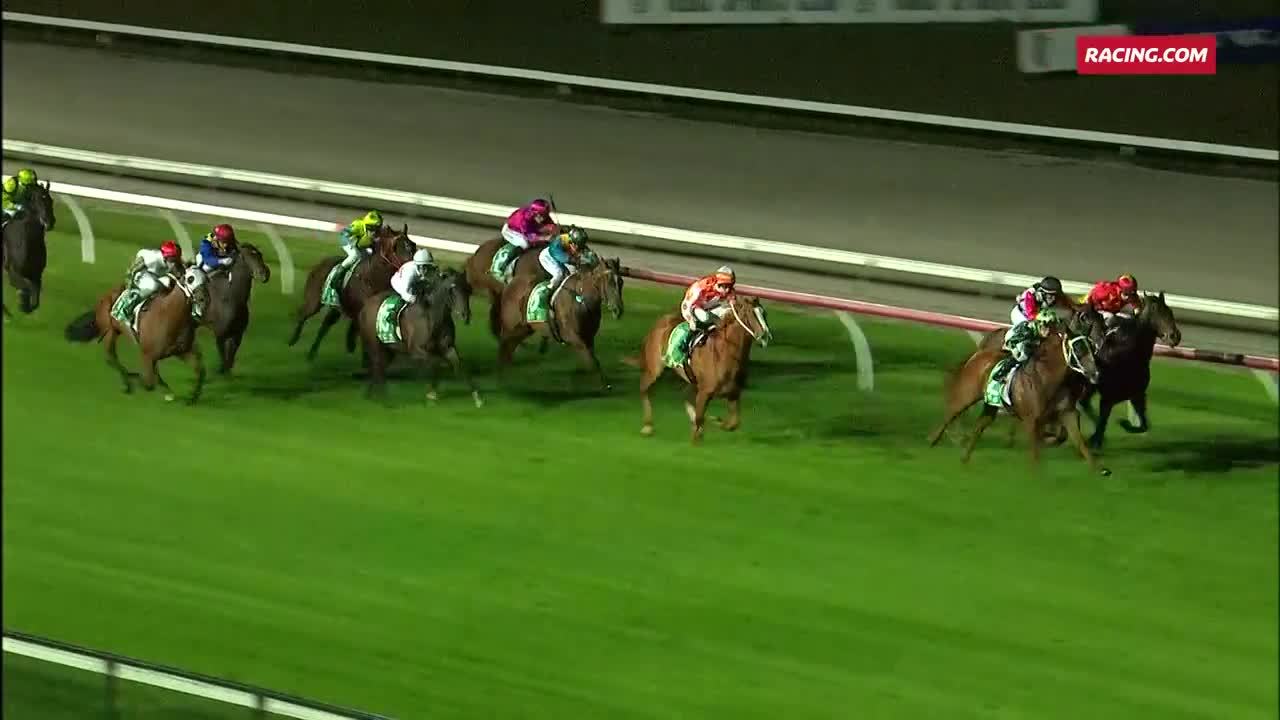 Cranbourne Race 7 Lisa Enright 090421 | RACING.COM