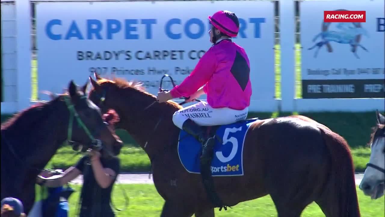 Pakenham Race 1 Wendy Kelly 120521 | RACING.COM