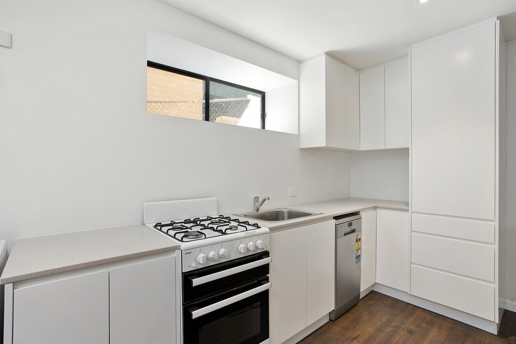 256a South Creek Road, Wheeler Heights NSW 2097 - Apartment Leased ...