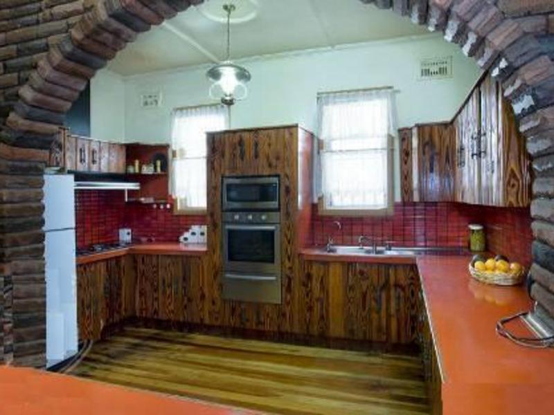 8 Messiter St, Campsie NSW 2194 - Property Information