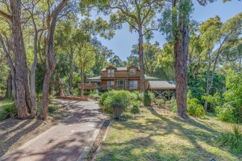83 Peet Road, ROLEYSTONE WA 6111 - House Leased - www.rentwest.com.au