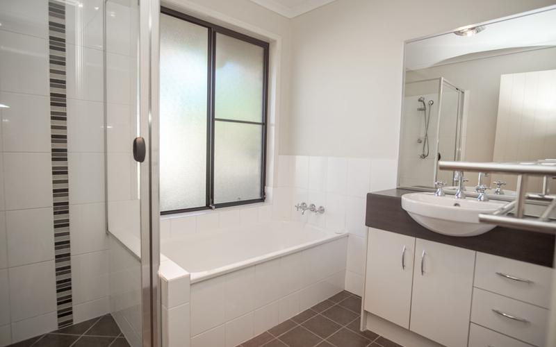 41 Murray Street, OAKEY QLD 4401 - Property Information