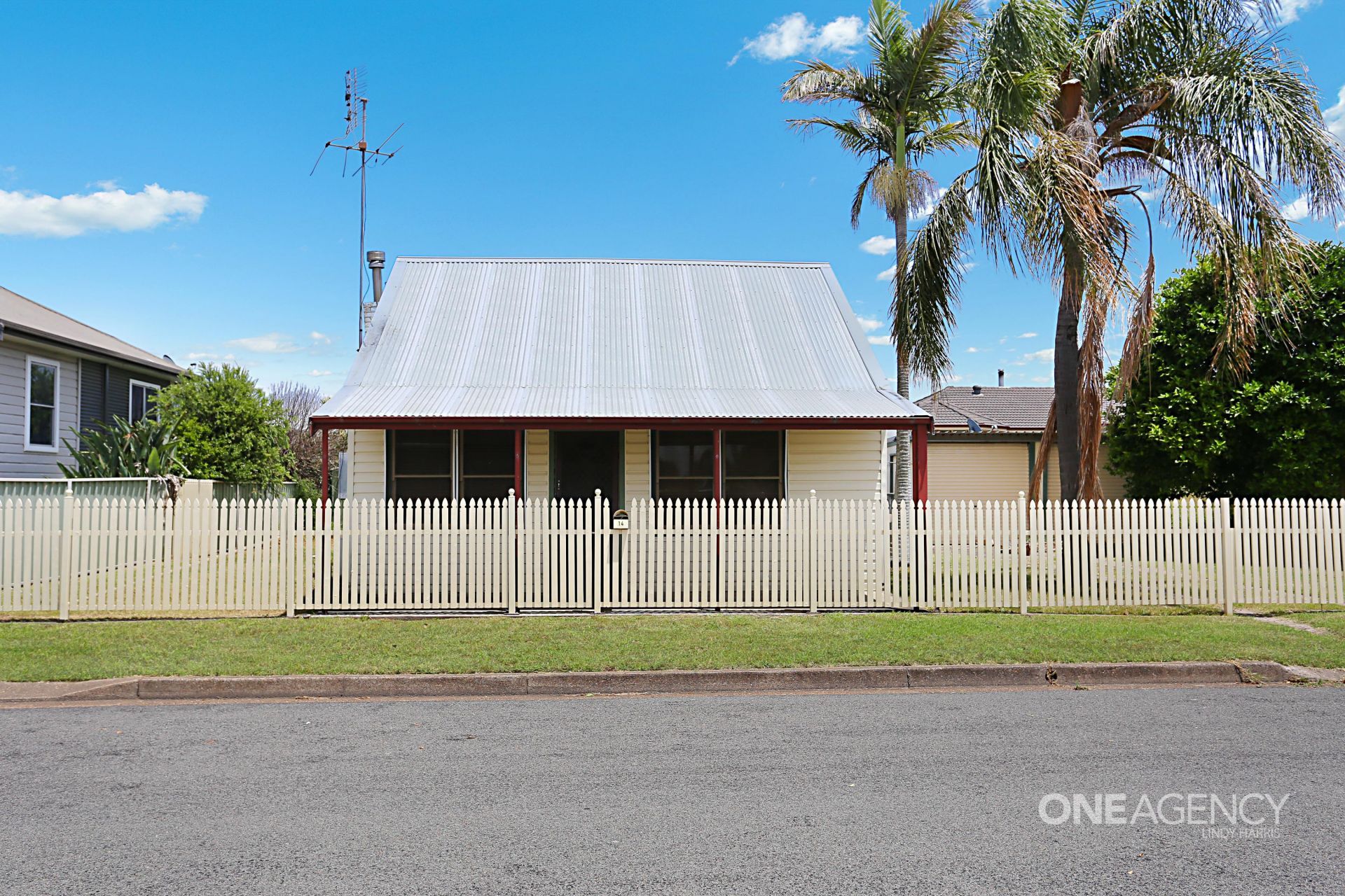 14 Frederick Street, Singleton NSW 2330 - House Sold