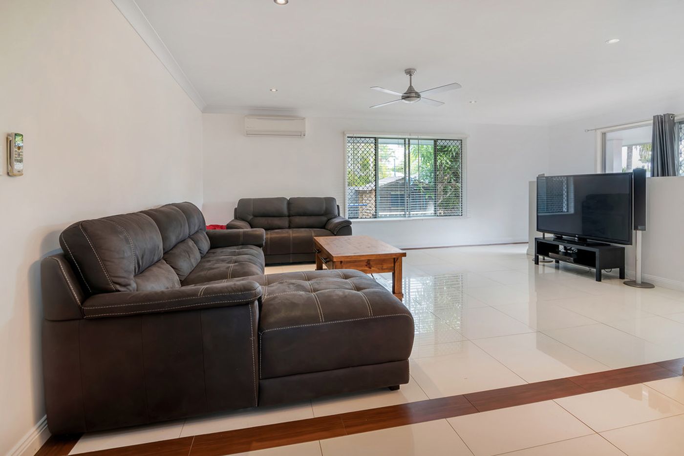 6 Tangerine Row, ASHMORE QLD 4214 - House Sold