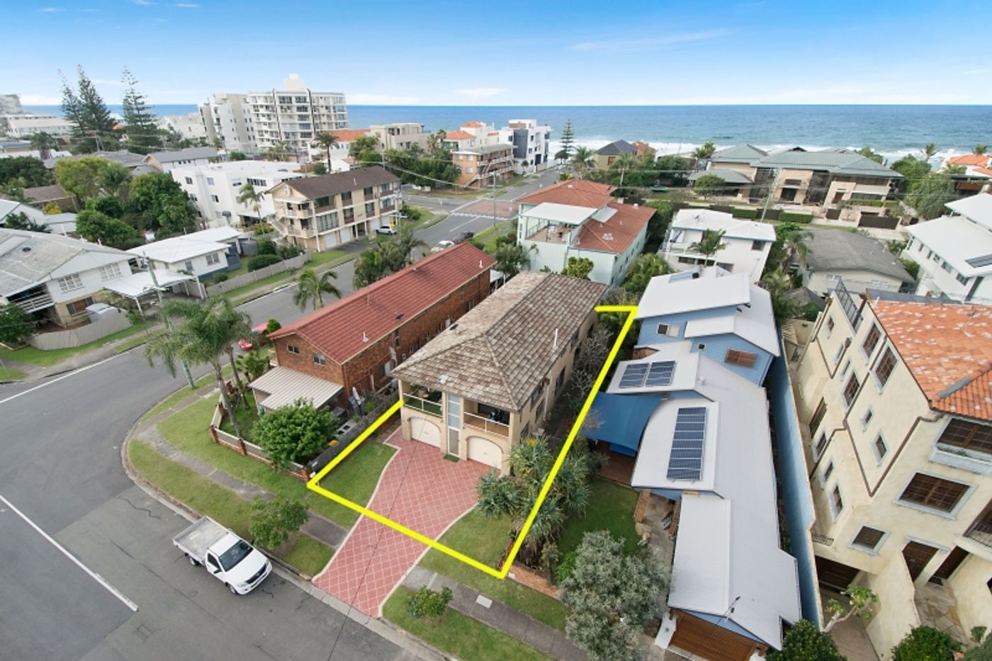 51 Seagull Avenue, MERMAID BEACH QLD 4218 - DuplexSemi-detached Sold