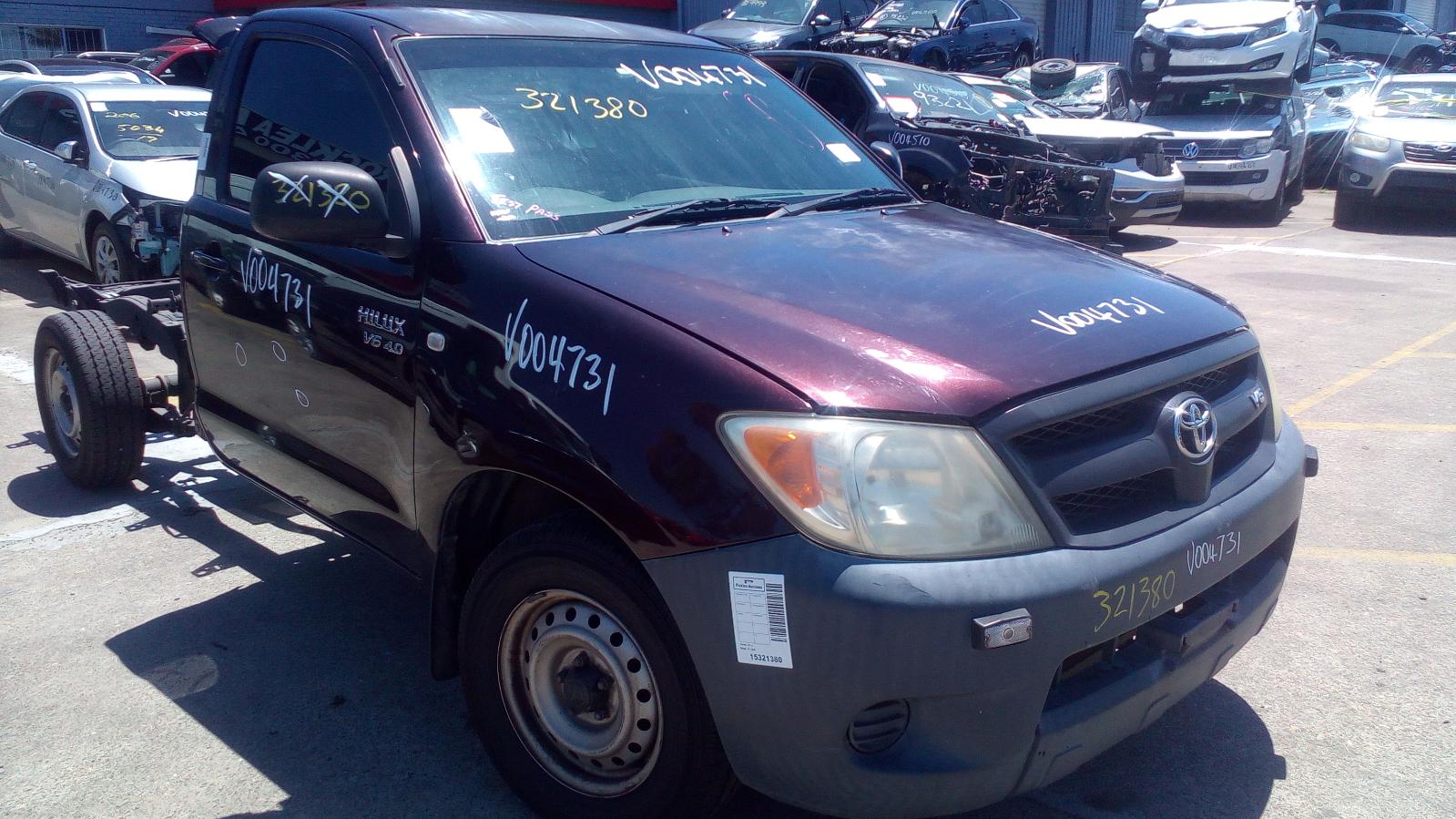 Rocker Assy/Cover Hilux Toyota 2006