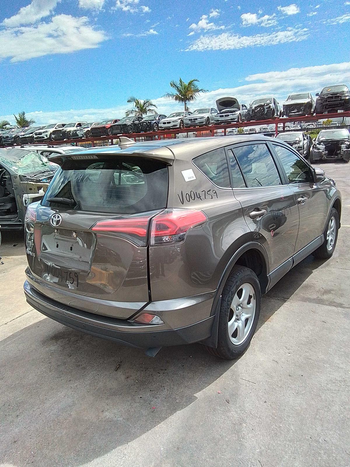 Gear Stick/Shifter Rav4 Toyota 2016