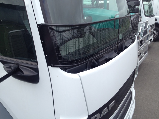 Stone Guard Daf 45-55 Black Mesh Windscreen Protector - Roof Rack World