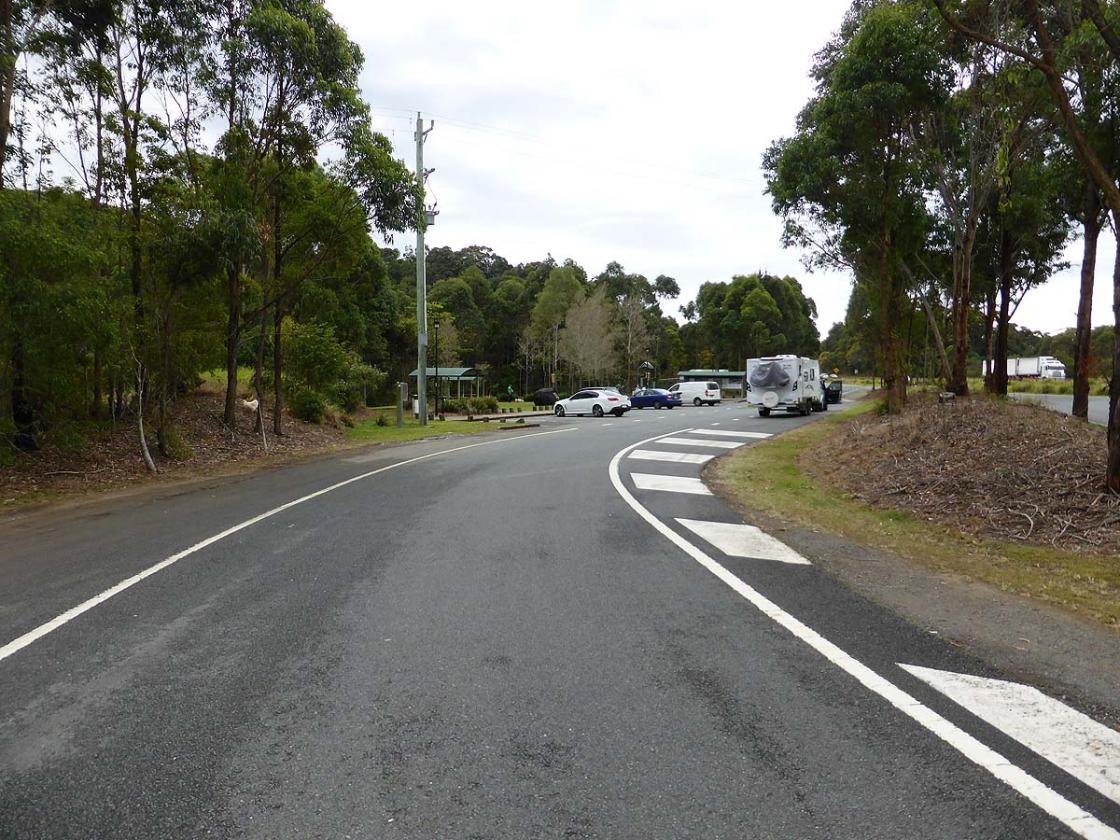 Sleepy Hollow Rest Area NSW - reviewed by RvTrips