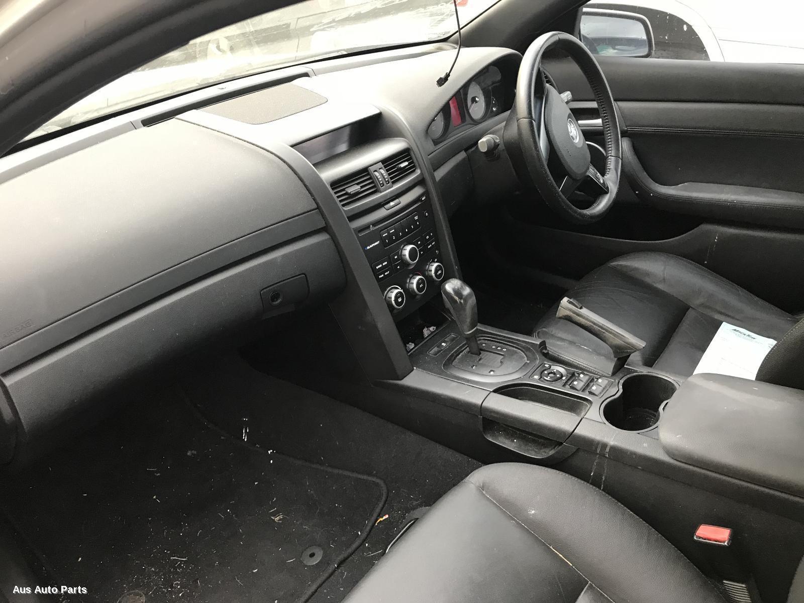 #36450, Used power door window switch for 2007 commodore| front centre ...