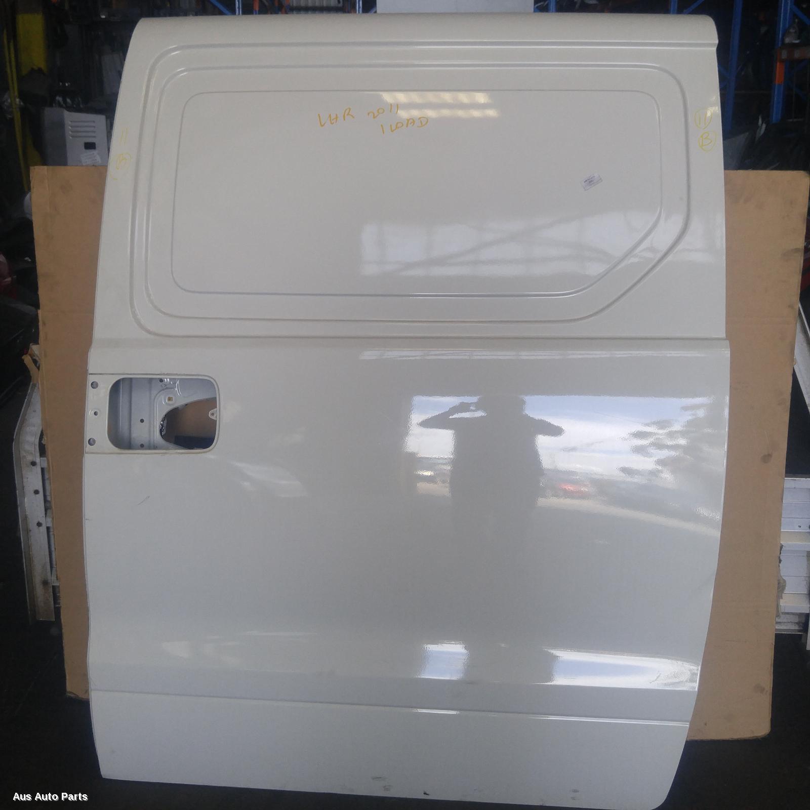 #98156, Used door/sliding rear left for 2011 iload/imax| tq, iload, non ...