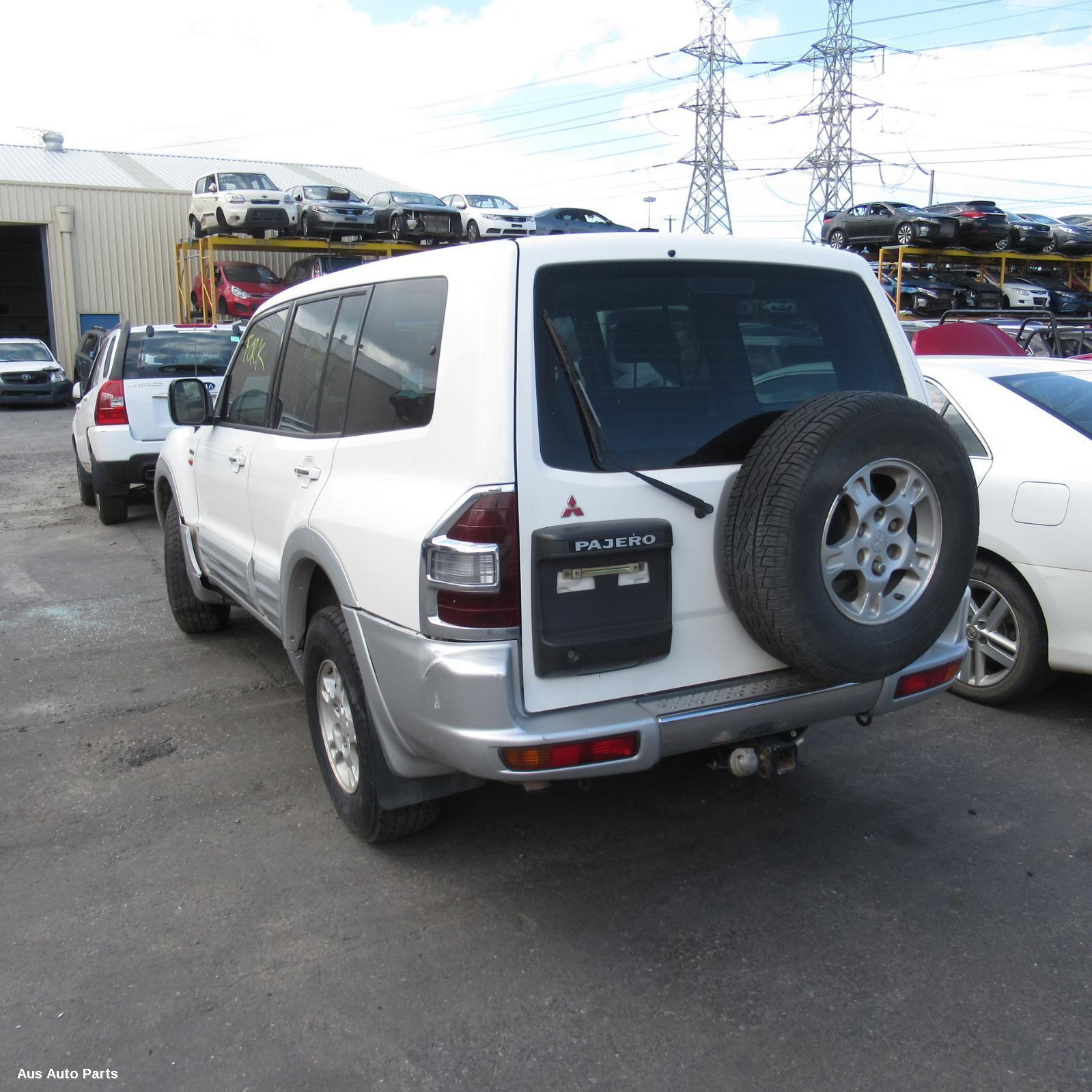 #111866, Used bumper rear for 2002 pajero| nm, chrome top-centre only ...