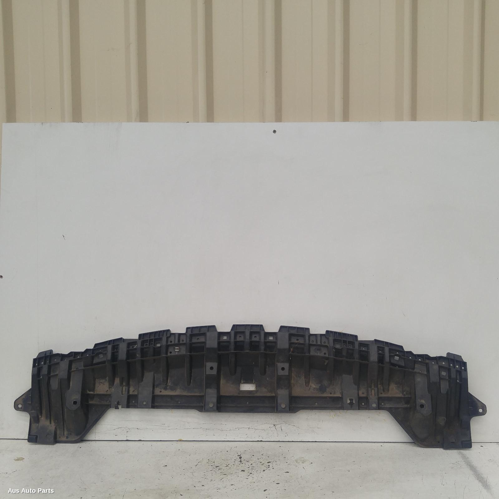 #135989, Used engine cover for 2014 Corolla| zre182r, 10/12-