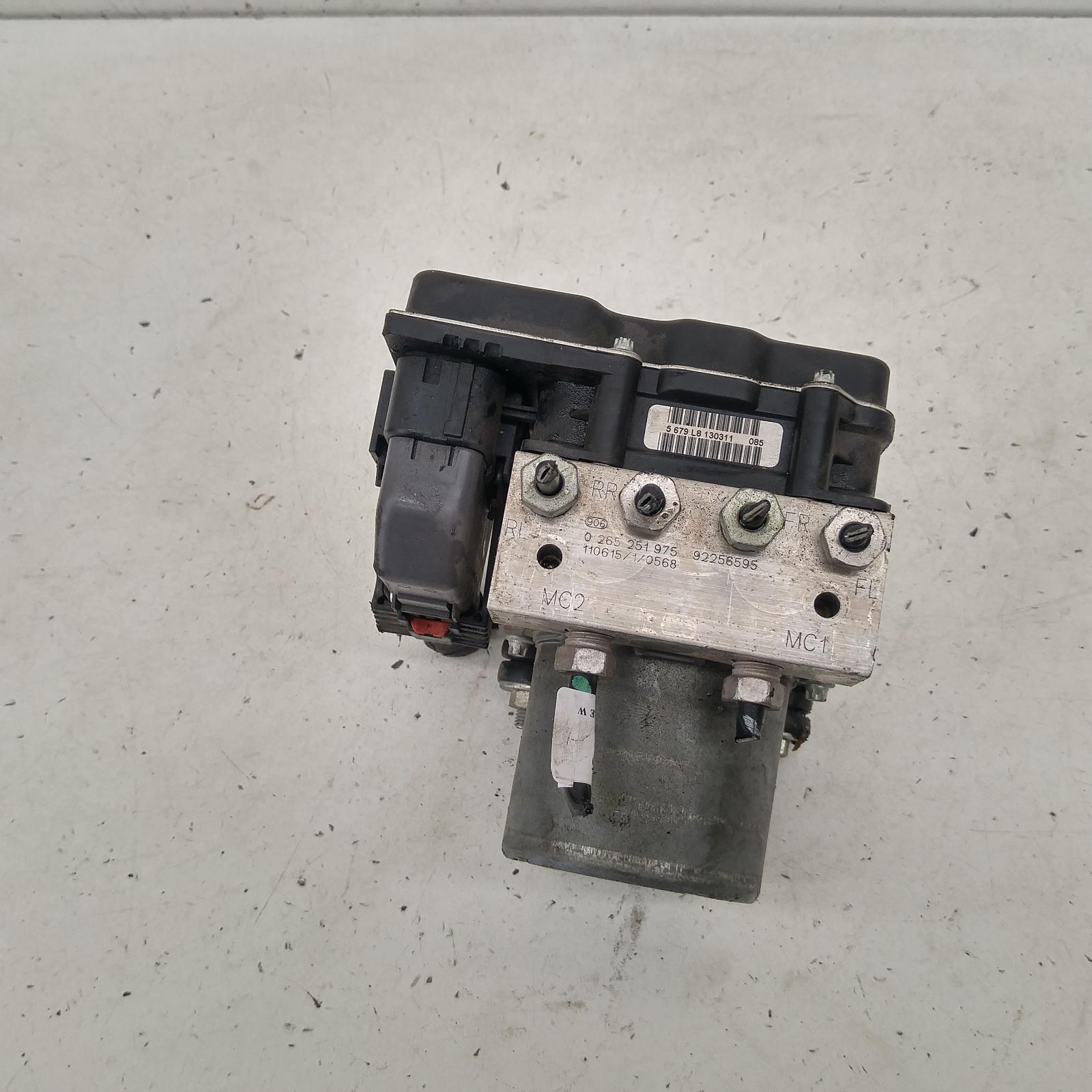 #175360, Used abs pump/modulator for 2011 commodore| ve, non traction ...