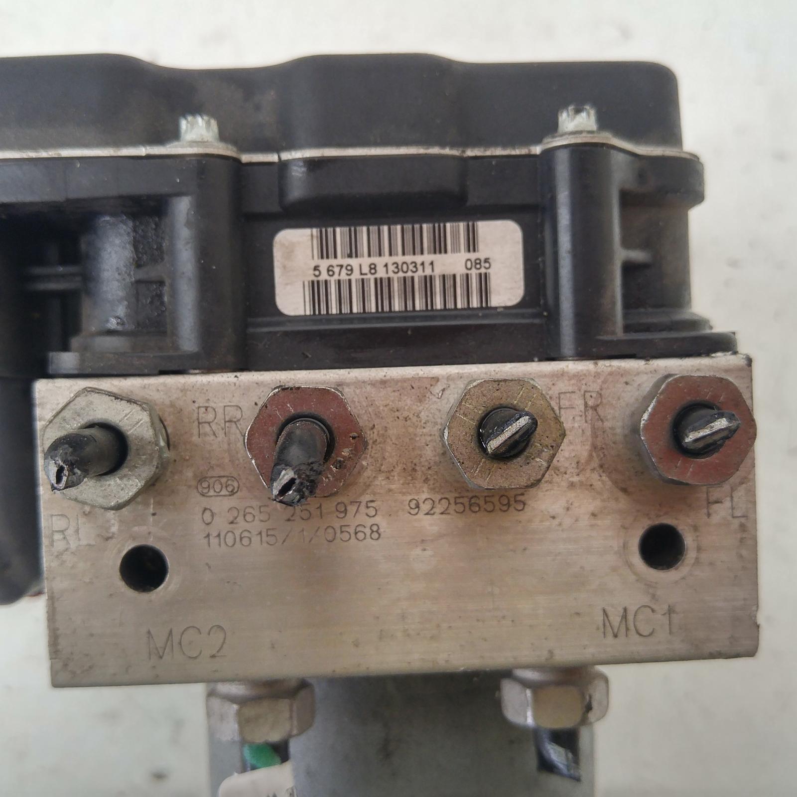 #175360, Used abs pump/modulator for 2011 commodore| ve, non traction ...