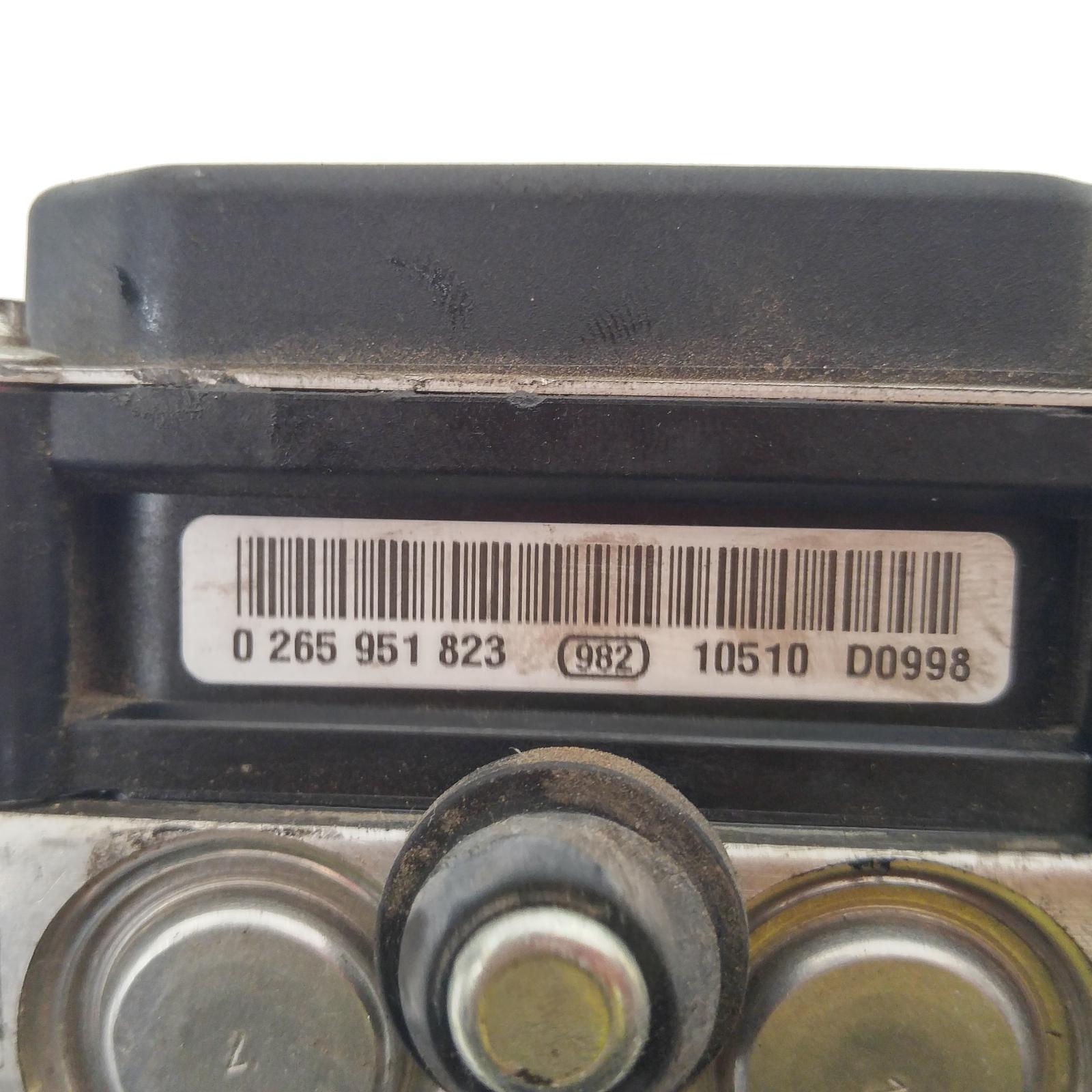 #175360, Used abs pump/modulator for 2011 commodore| ve, non traction ...