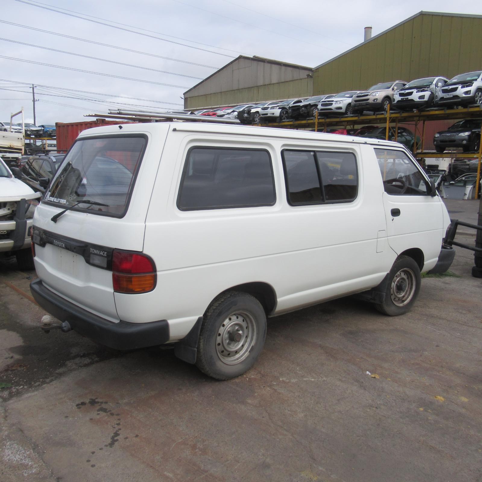 Stock 8176 Toyota Townace | yr39 van 04/92-12/96