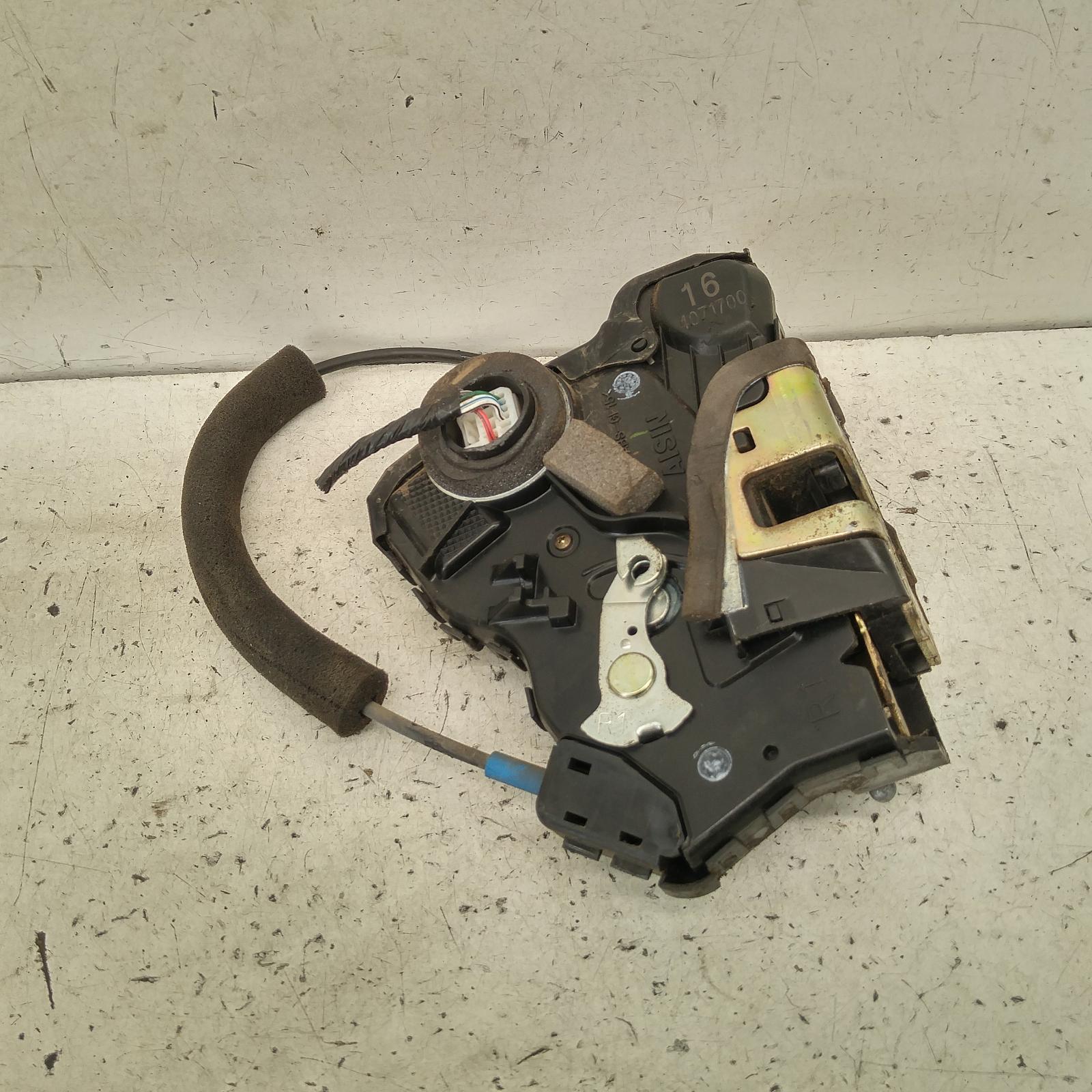 #202414, Used door/boot/gate lock for 2004 prado| right front door lock ...