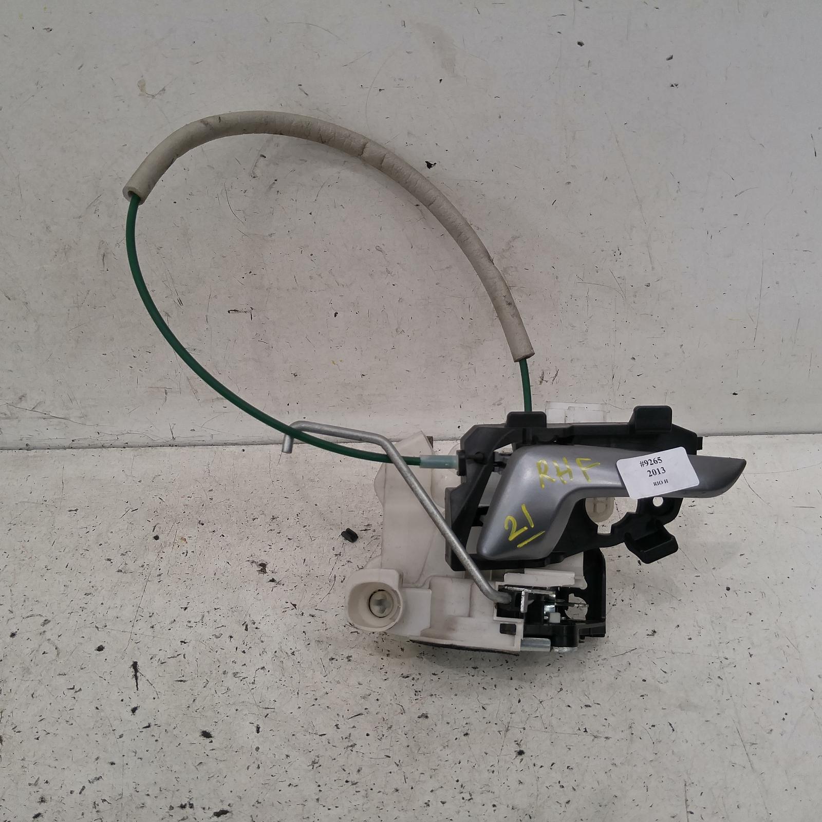 #204782, Used door/boot/gate lock for 2013 Rio| right front door lock ...