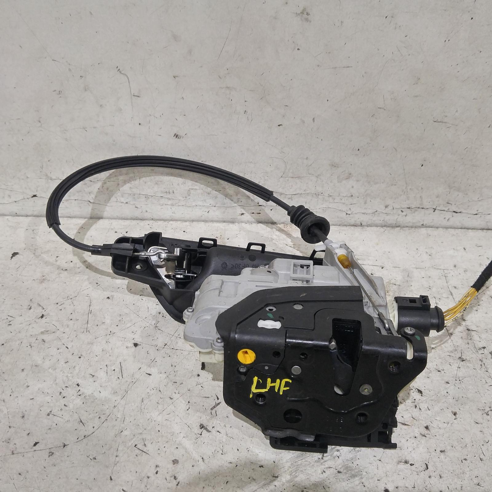 #218953, Used door/boot/gate lock for 2011 passat| left front door lock ...