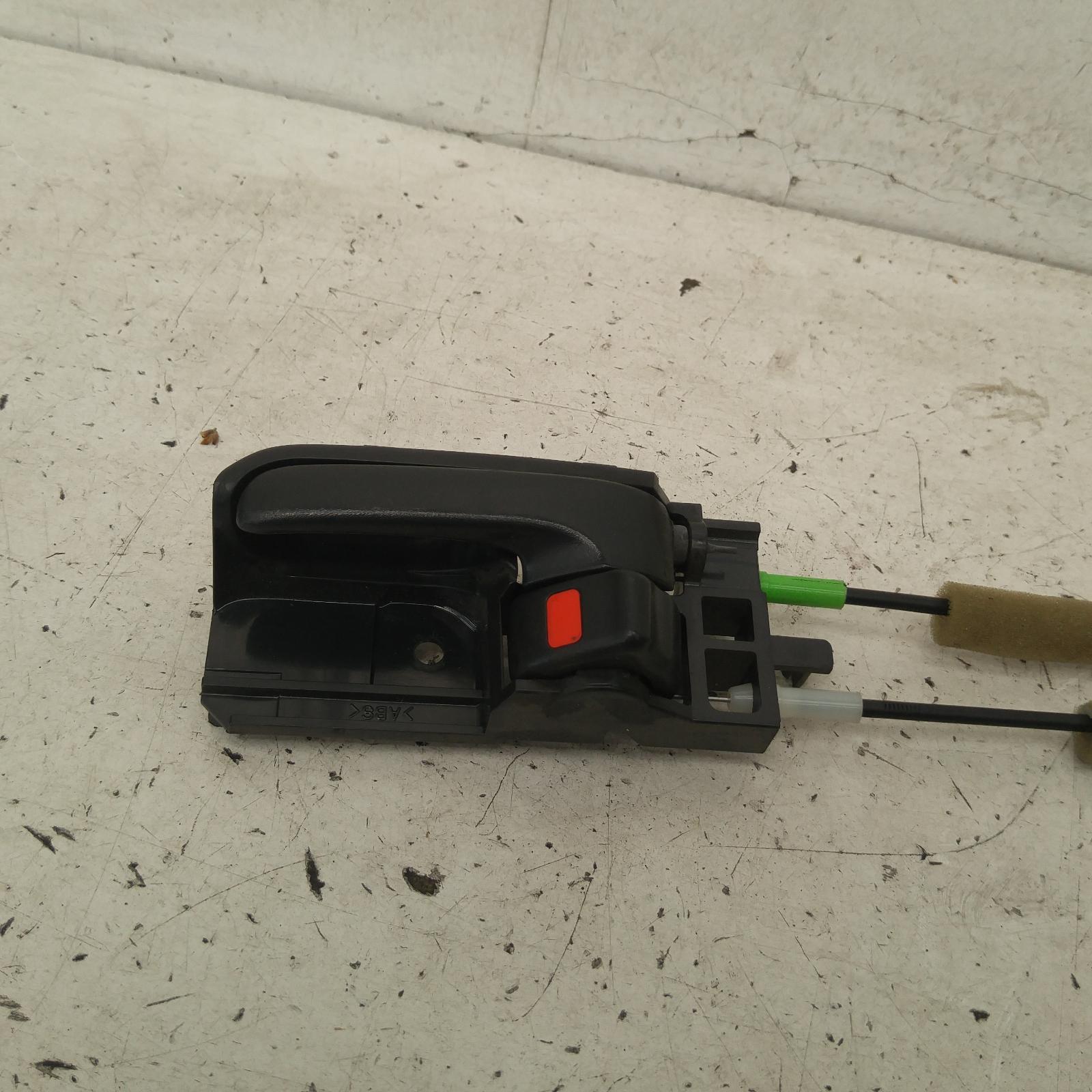 #219231, Used door/boot/gate lock for 2014 hiace| left front door lock ...