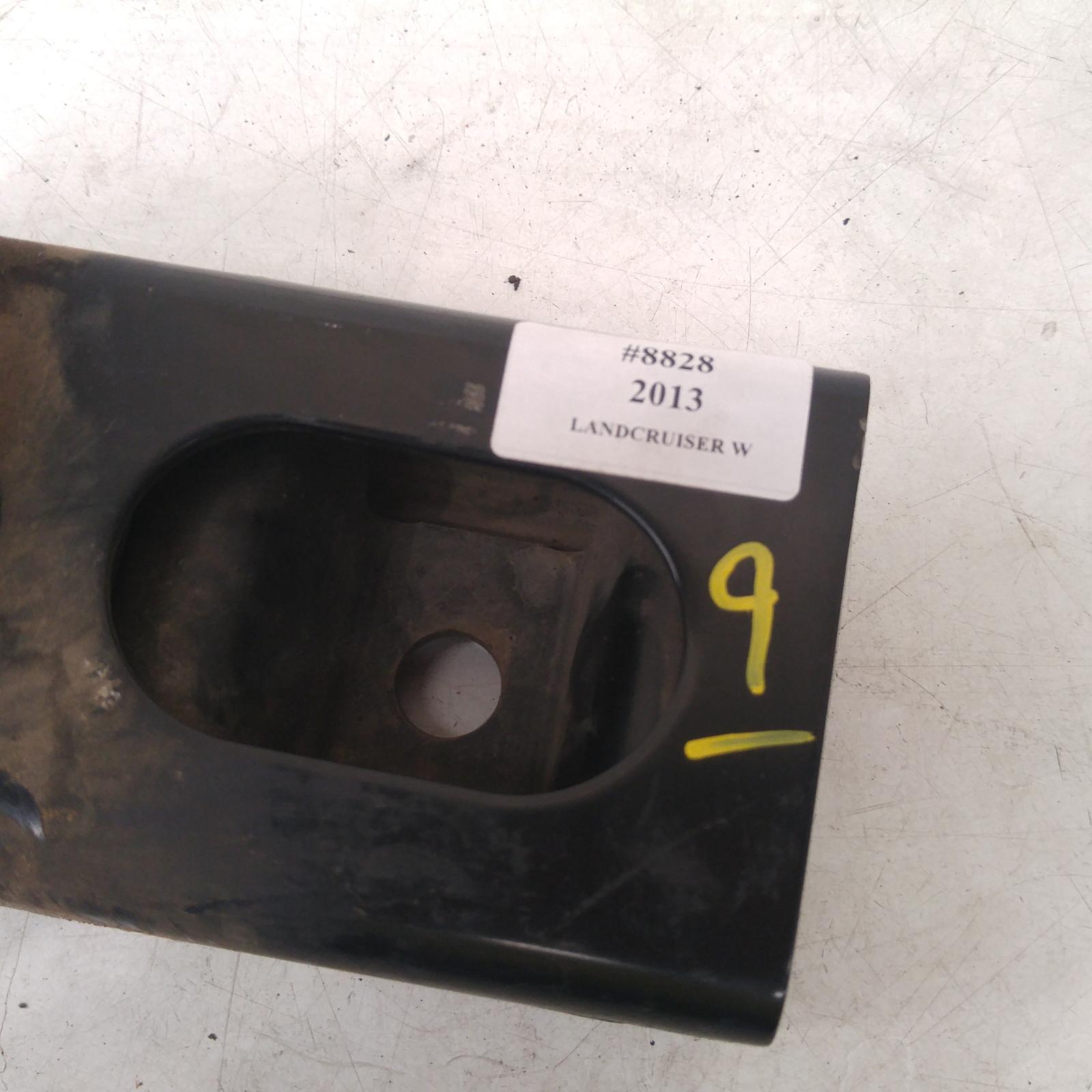 #219640, Used crossmember/cradle front for 2013 landcruiser| 200 series ...
