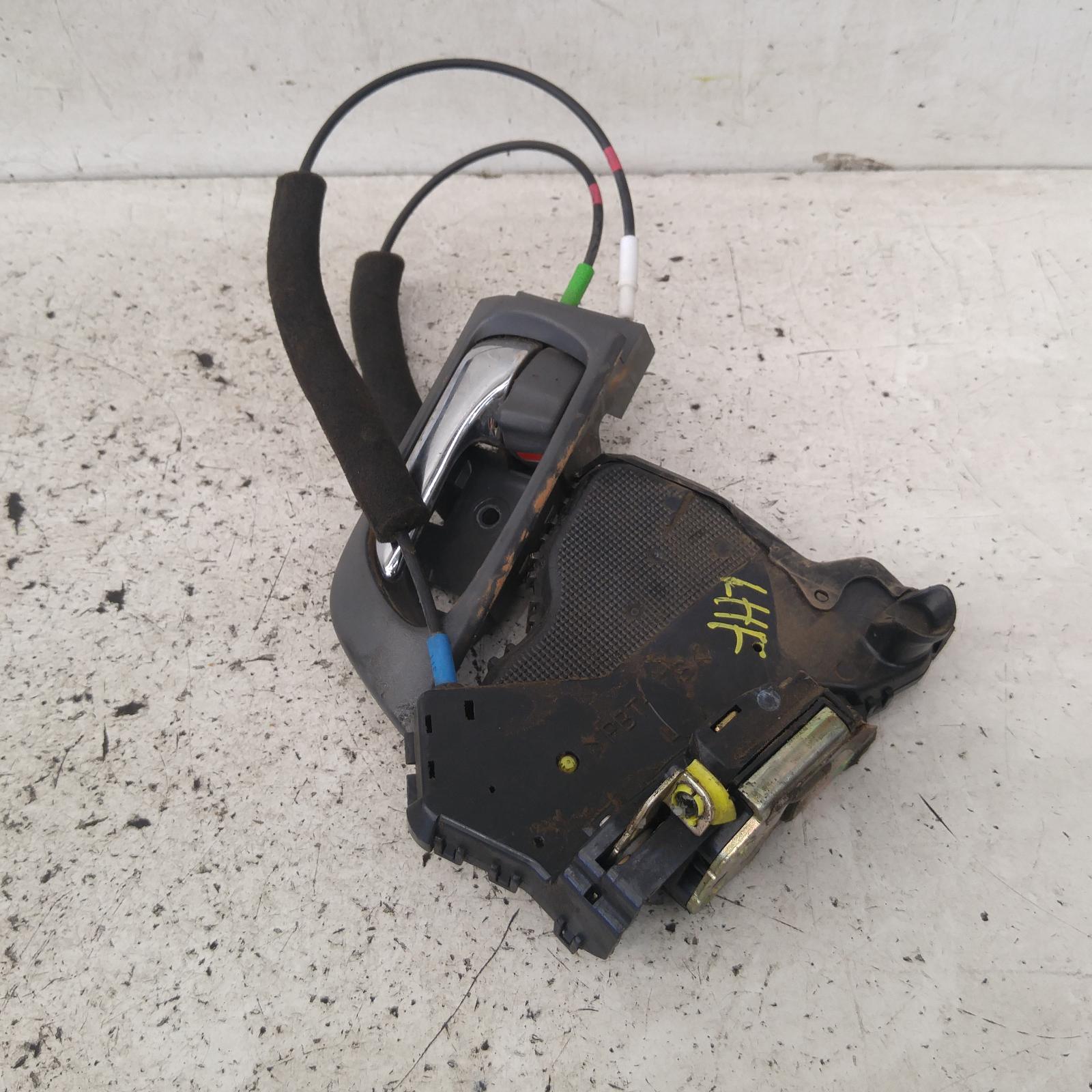 #219468, Used door/boot/gate lock for 2004 prado| left front door lock ...