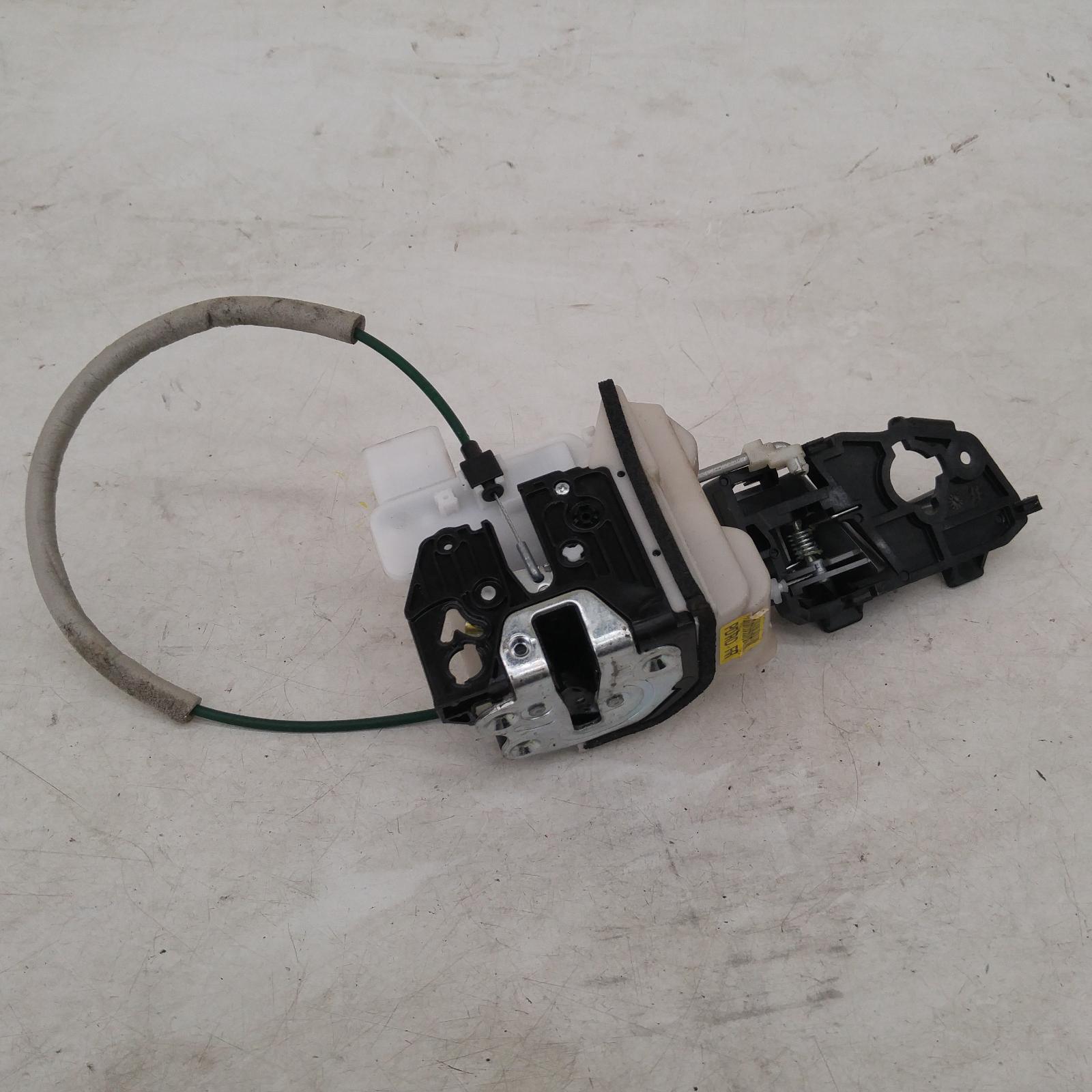 #221363, Used door/boot/gate lock for 2014 Rio| right front door lock ...