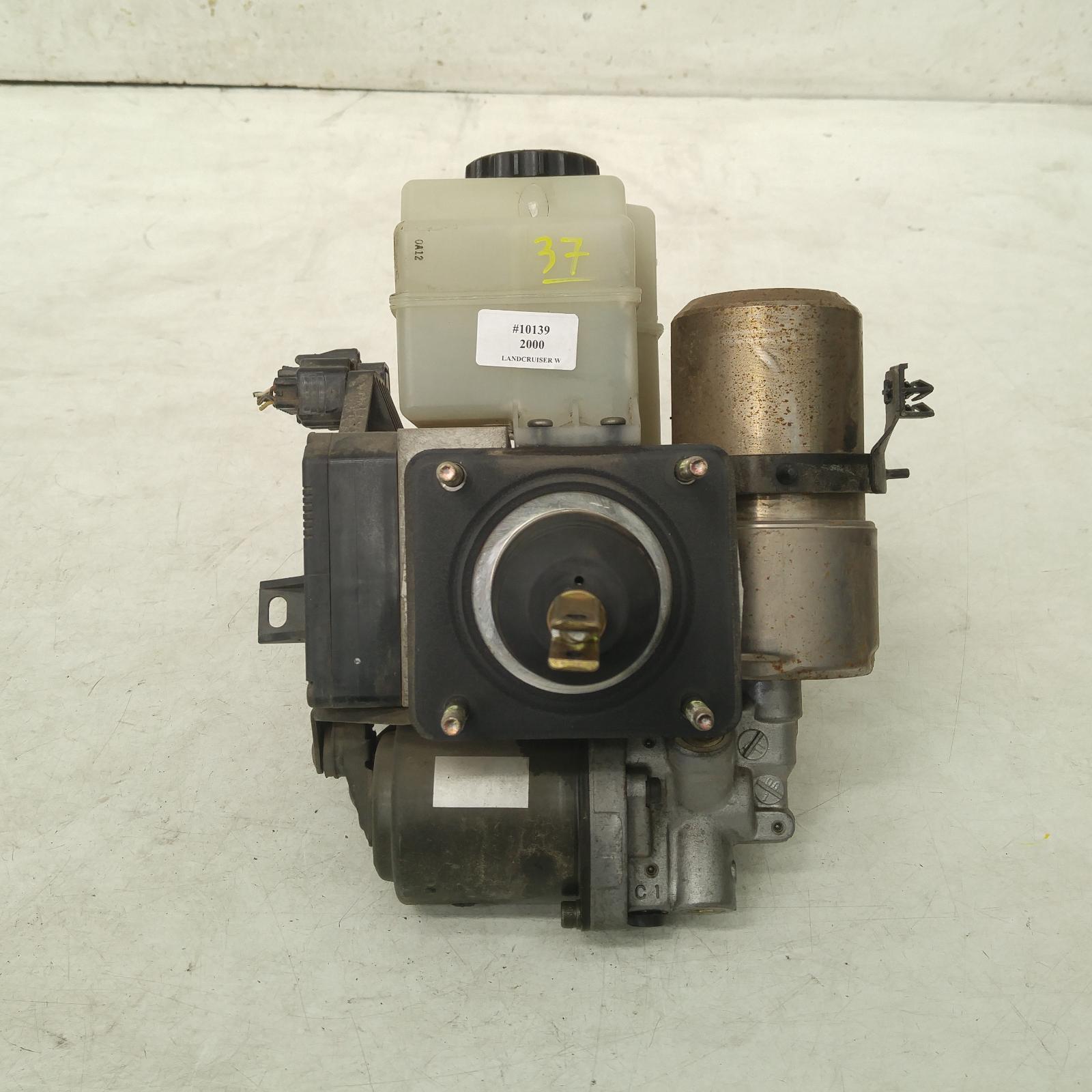 #229367, Used abs pump/modulator for 2000 landcruiser| 100 series, gxl ...