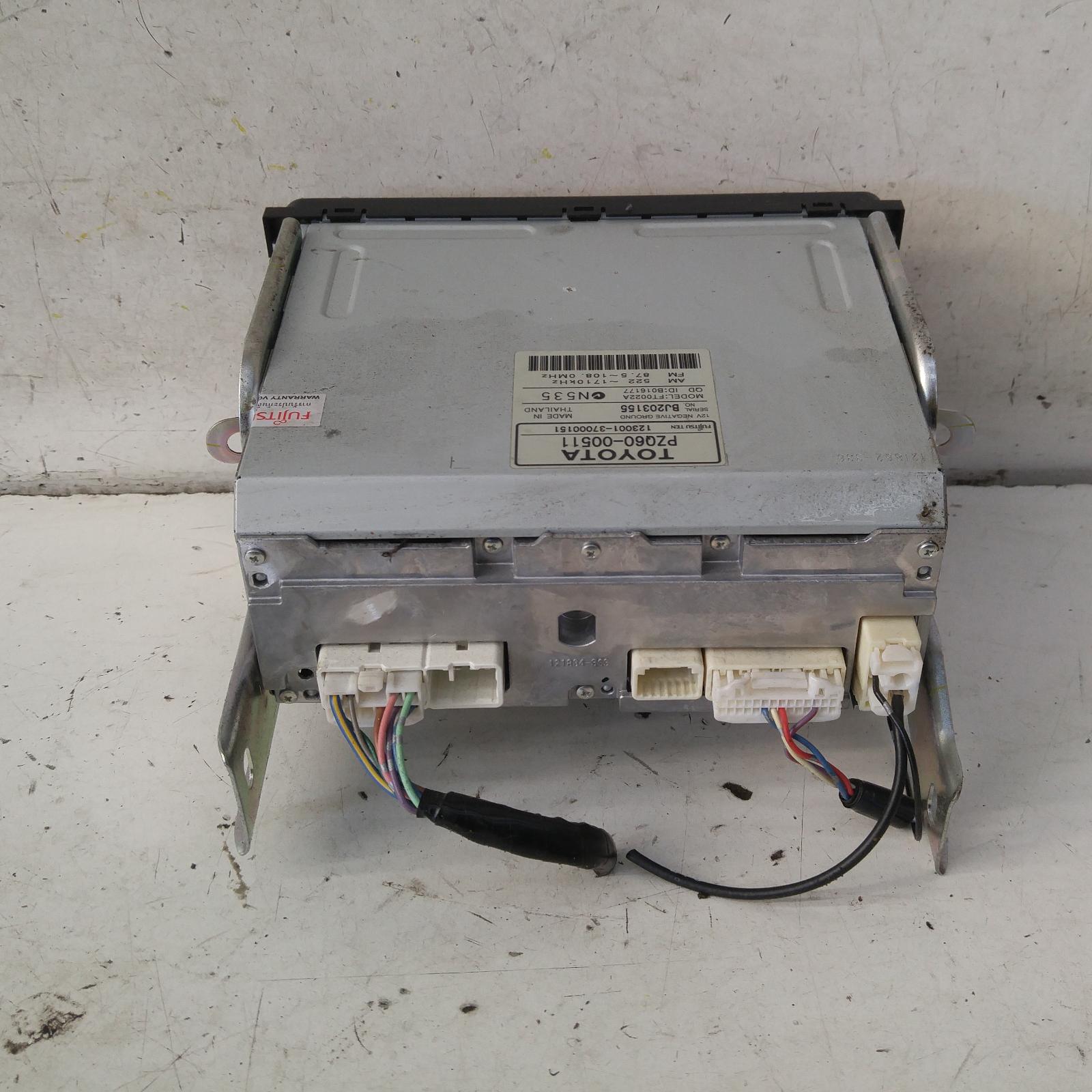 #250469, Used stereo/head unit for 2012 hilux| single disc cd player (p ...