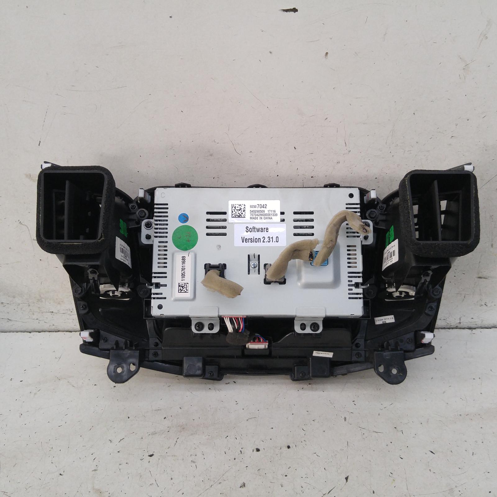 #252782, Used stereo/head unit for 2017 commodore| display screen, 8in ...