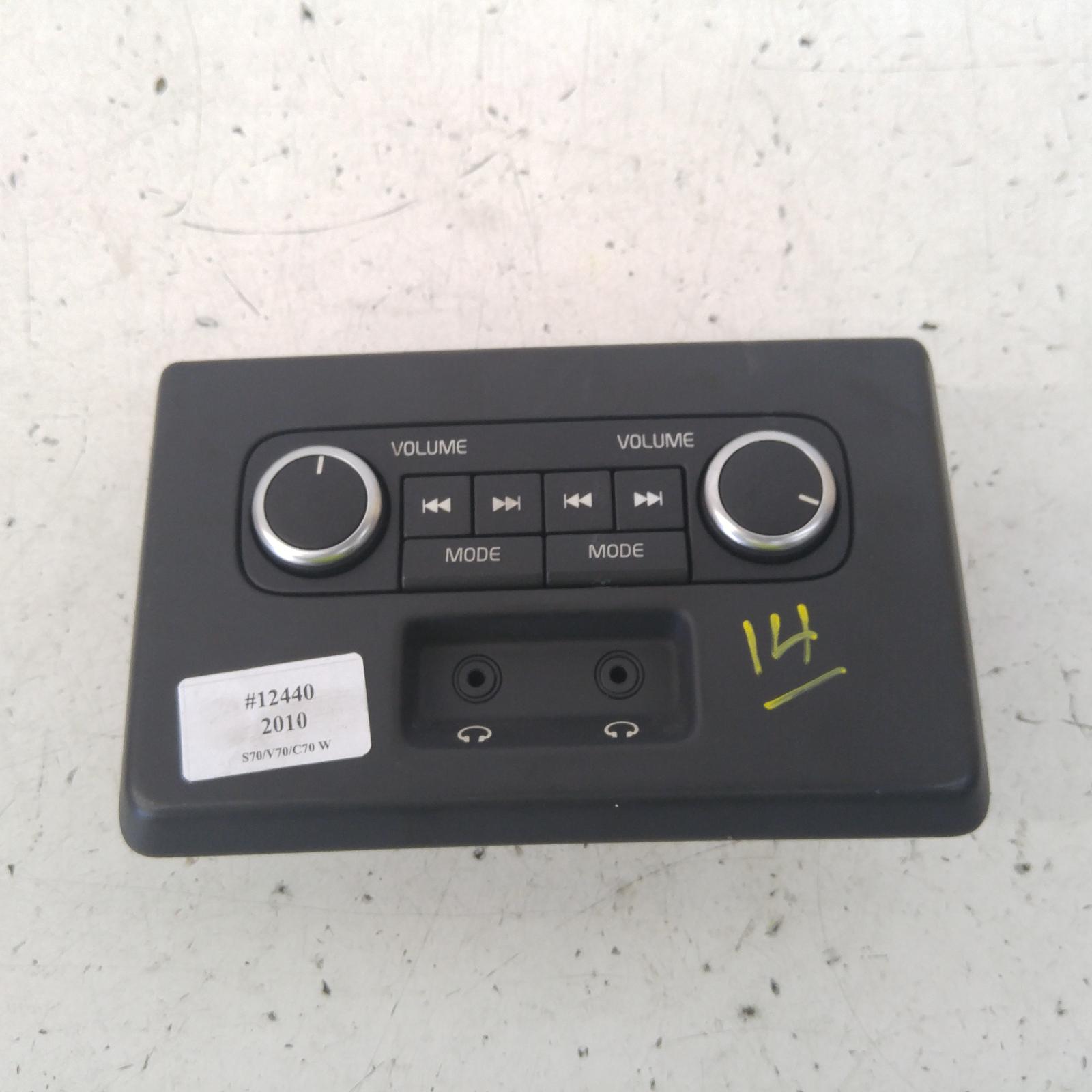 #285383, Used stereo/head unit for 2010 s70/v70/c70| v70, buttons, bw ...