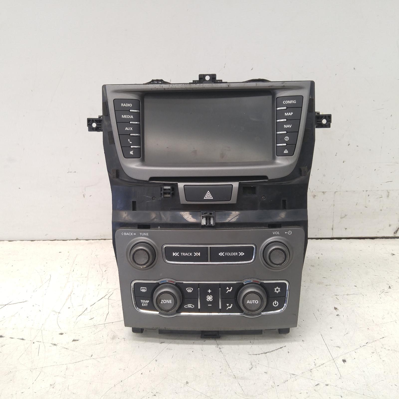 #288518, Used stereo/head unit for 2011 commodore| head unit & display ...