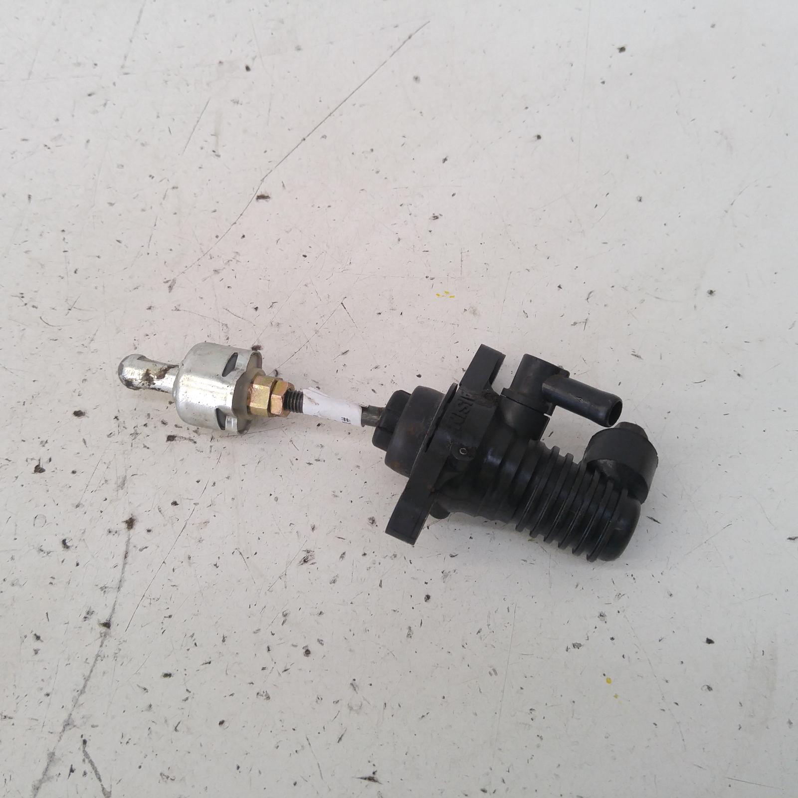 #310705, Used clutch master cylinder for 2006 hiace| trh/kdh 03/05-04/19