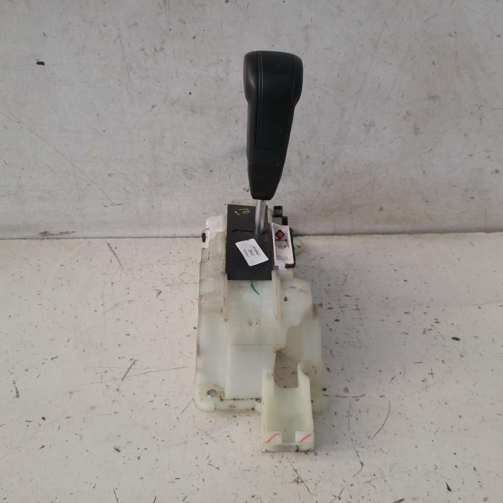 #342552, Used gear stick/shifter for 2012 triton| gear shifter, auto t ...