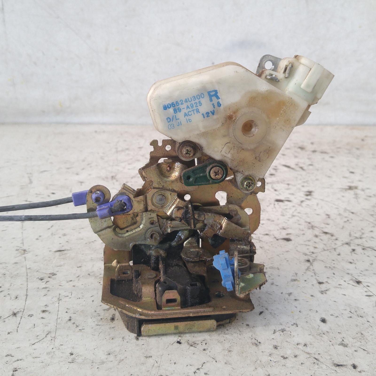 #355334, Used door/boot/gate lock for 2003 xtrail| right rear door lock ...