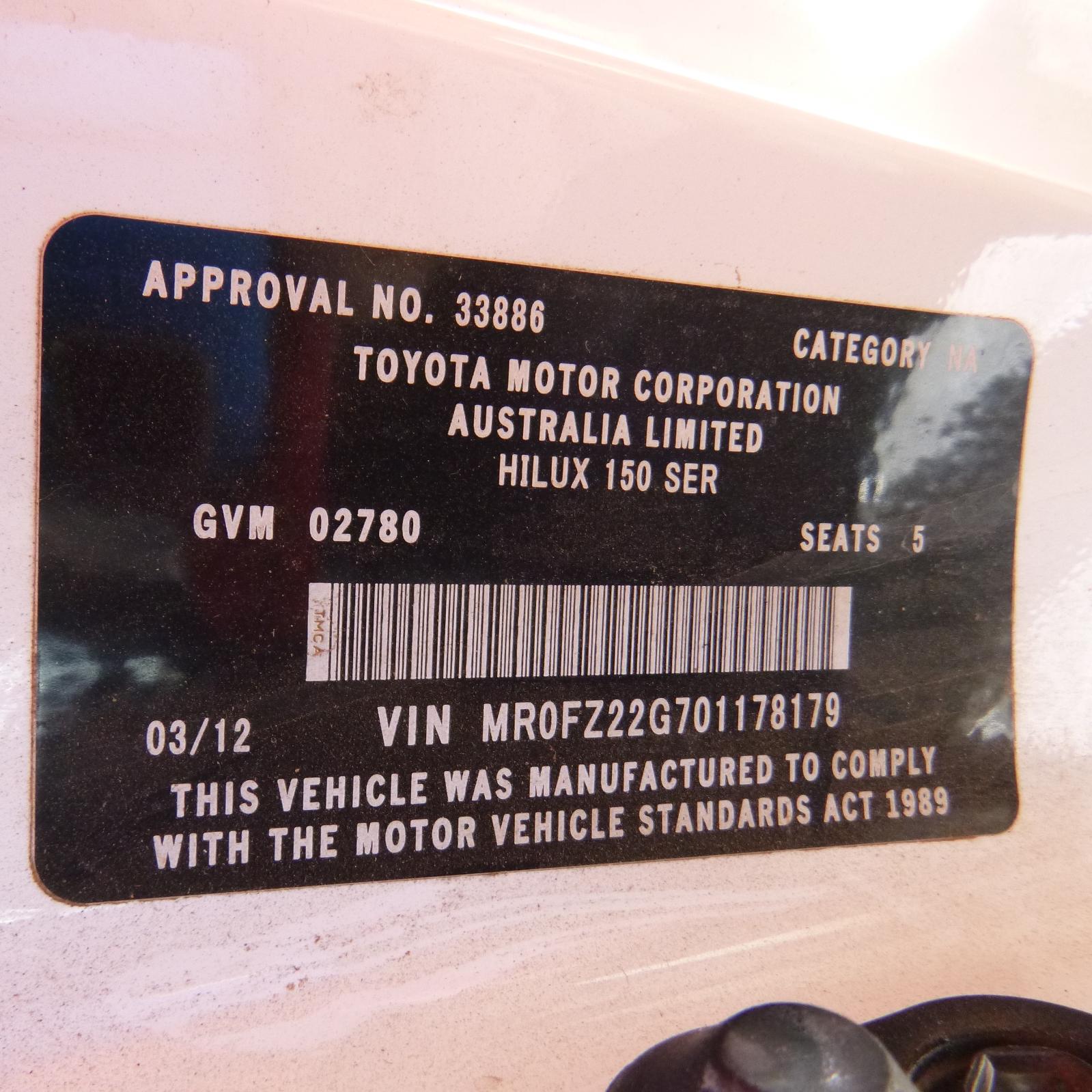 Stock 16661 Toyota hilux | 4wd, dual cab, 02/05-08/15